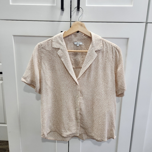 Rails | Tops | Rails Maui Silk Shirt Mini Cheetah Animal Print Size ...